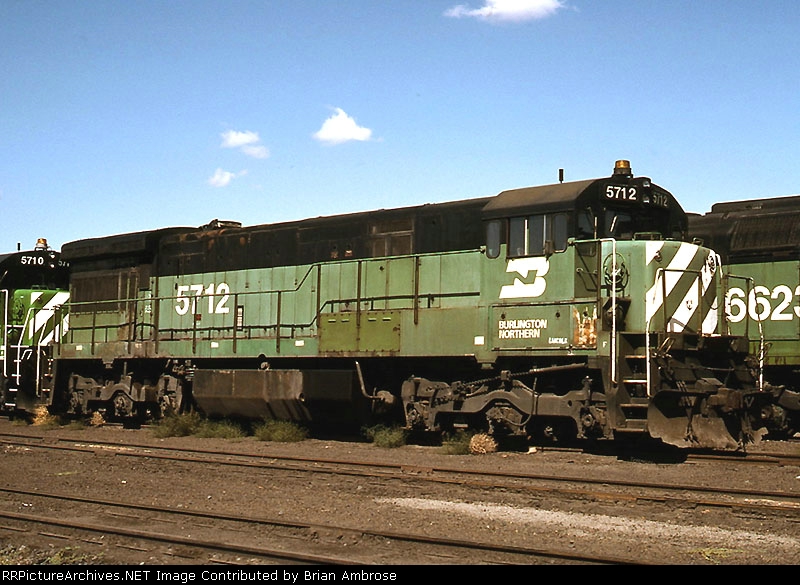 BN U33C 5712